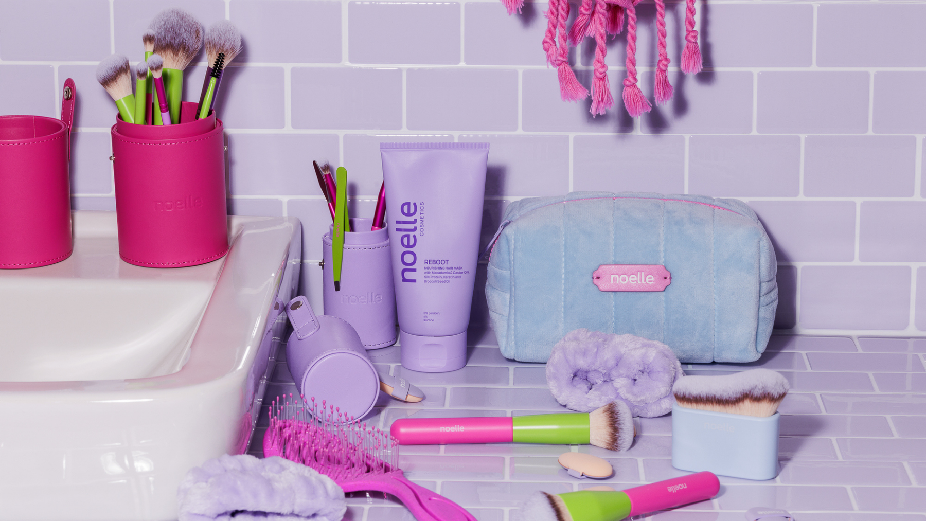 noelle| makeup brushes | makeup accessories | inspire to create